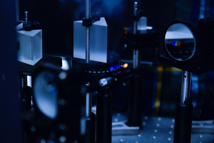 A Super Laser with a Sunny Disposition | The Aerospace Corporation