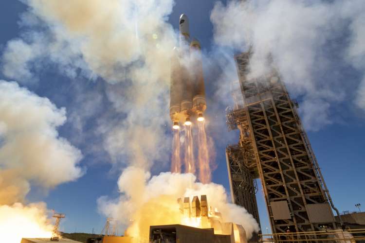 Delta IV Heavy Launch of NROL-82 Successfully Hits the Bullseye | The ...